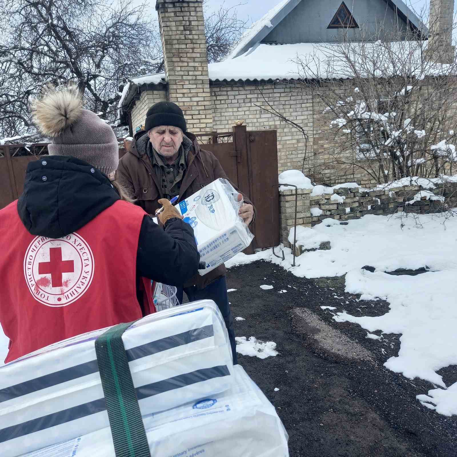 En Ukraine, nos équipes humanitaires toujours engagées - Croix-Rouge ...
