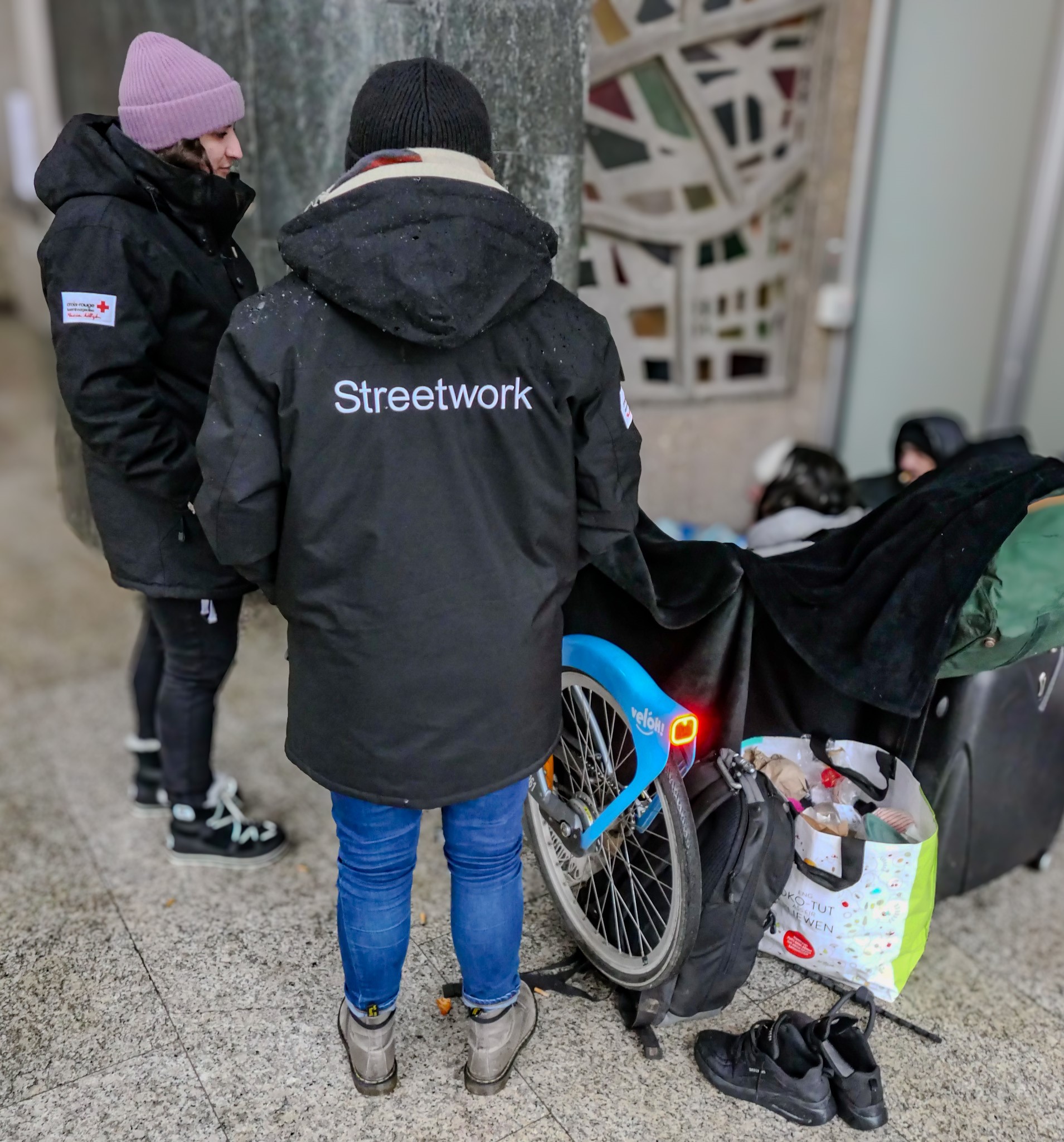 Precarity and severe weather: a day with Red Cross streetworkers ...