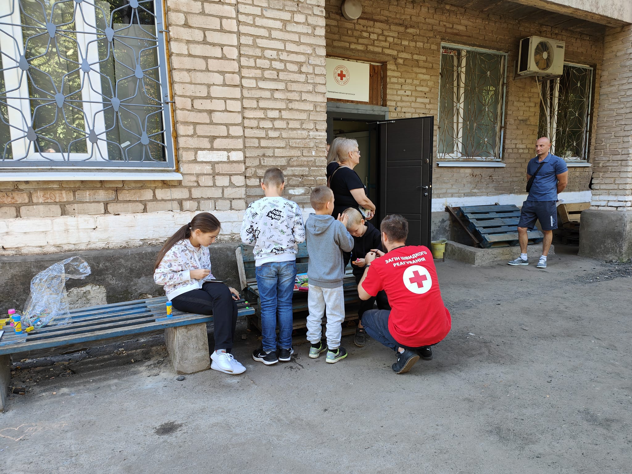 Le volontariat à la Croix-Rouge : un engagement altruiste au service de ...